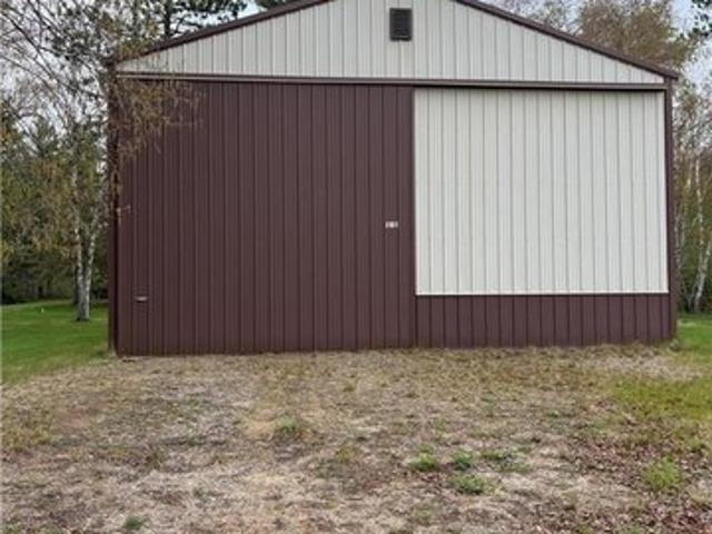 130 5th St W, Bena, MN 56626