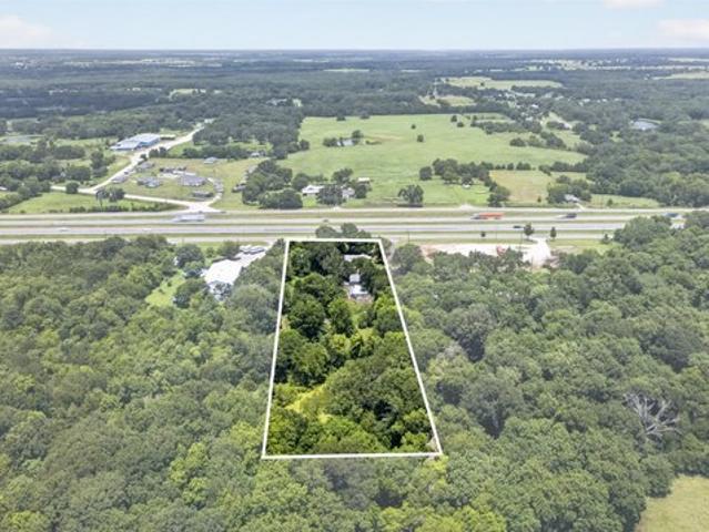130 County Road 3102, Greenville, TX 75402