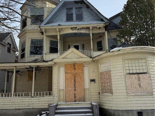 130 Cedar Street, Elyria, OH 44035
