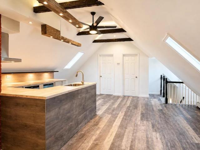 130 Chestnut St # 3