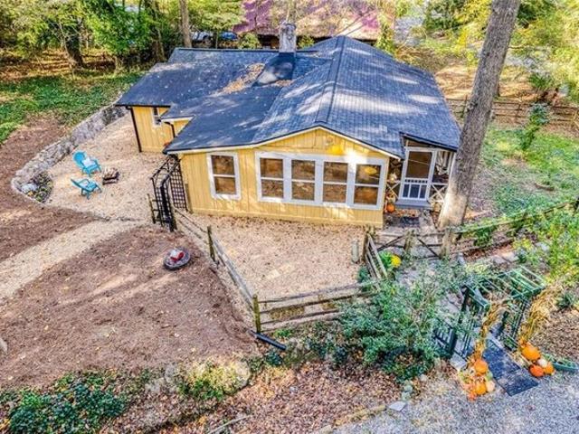 130 Chestnut St, Roswell, GA 30075