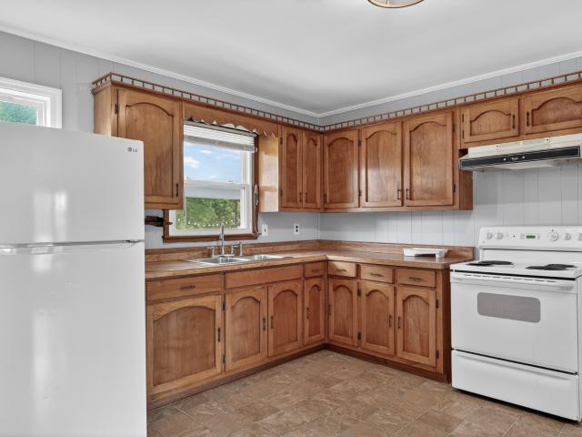 130 Circle Dr