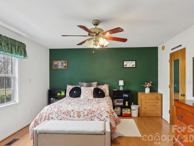130 Crestview St, Canton, NC 28716 | MLS #4345
