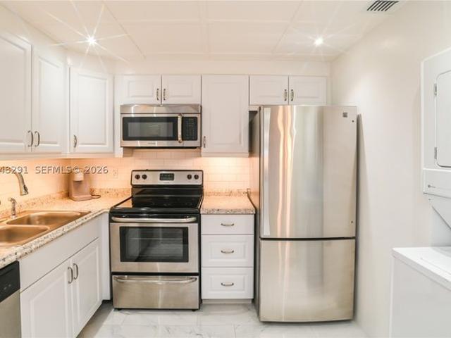 130 Cypress Club Dr Apt 324, Pompano Beach, FL 33060