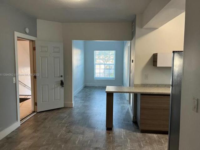 130 Antiquera Ave #3, Coral Gables, FL 33134