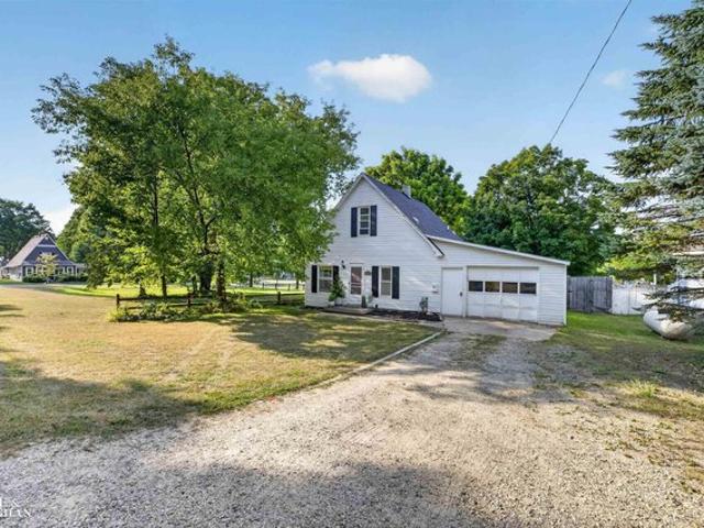 130 Ann St, Boyne City, MI 49712