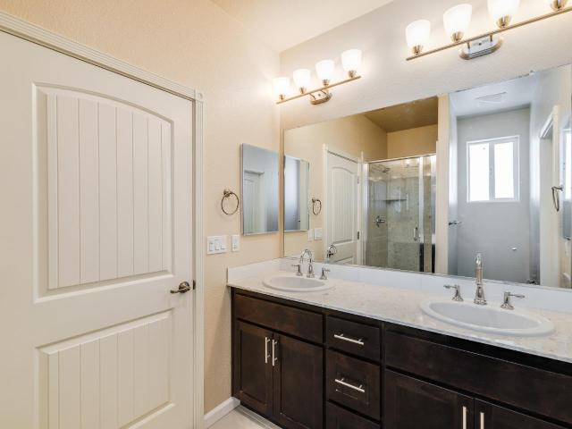 130 Alan Ln, Hollister, CA 95023 | MLS #ML82040