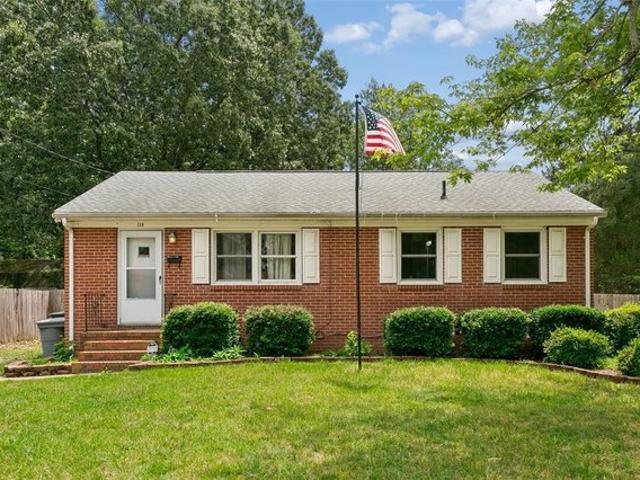 130 Albany Dr, Hampton, VA 23666