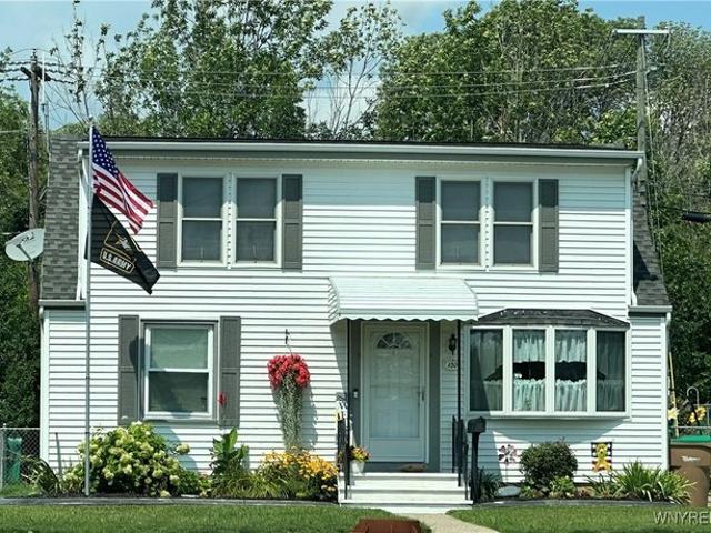 130 Balbach Dr, Buffalo, NY 14225