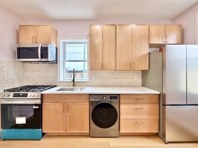 130 Beach St # 2