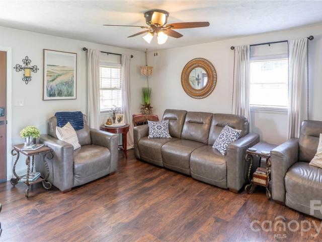 130 Beaverdam Heights Drive