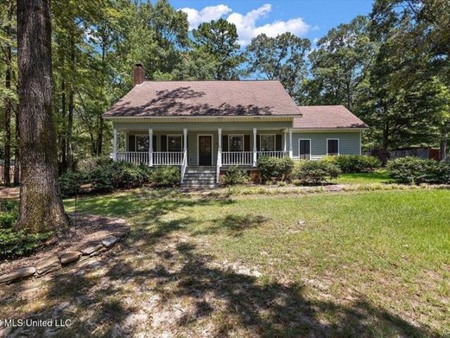 130 Bentley Dr, Brandon, MS 39042