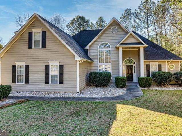 130 Broadleaf Point, Fayetteville, GA 30215