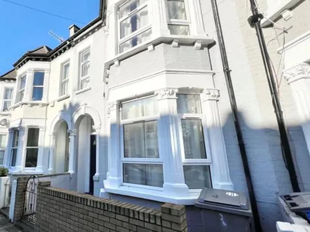 130 Glengall Road, London, NW6 7HH, United Kingdom | 4 bed townhouse for rent #138931300 | Rentberry