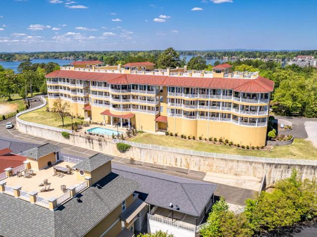 130 Grand Isle Drive # 1D
