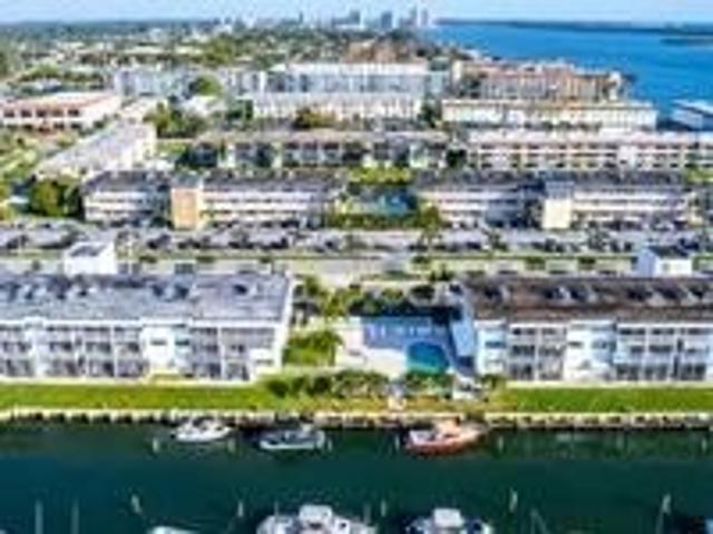 130 Doolen Ct Apt 109, North Palm Beach, FL 33408