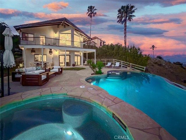 130 Dapplegray Rd, Bell Canyon, CA 91307