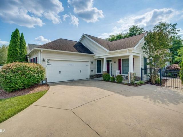 130 Devonshire Ave, Johnson City, TN 37601