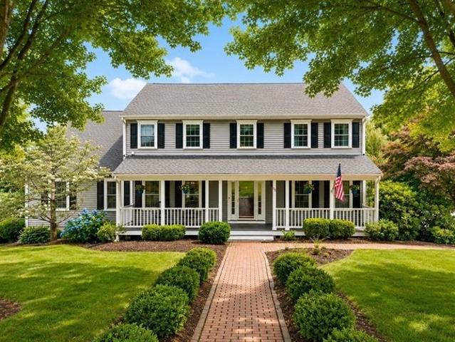 130 Deer Hollow Trl, Raynham, MA 02767