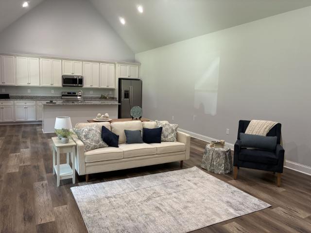130 Deerwood Ct