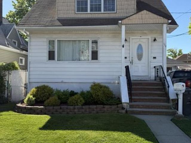 130 Driggs St, Staten Island, NY 10308