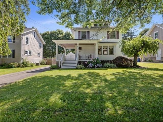 130 Dunning Ave, Webster, NY 14580