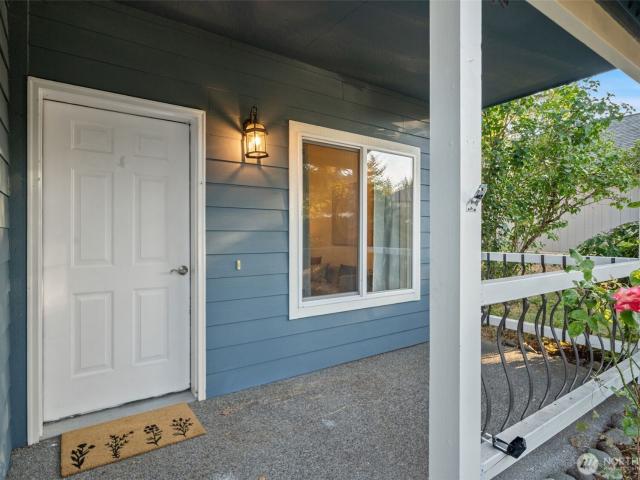130 E Warbler Court