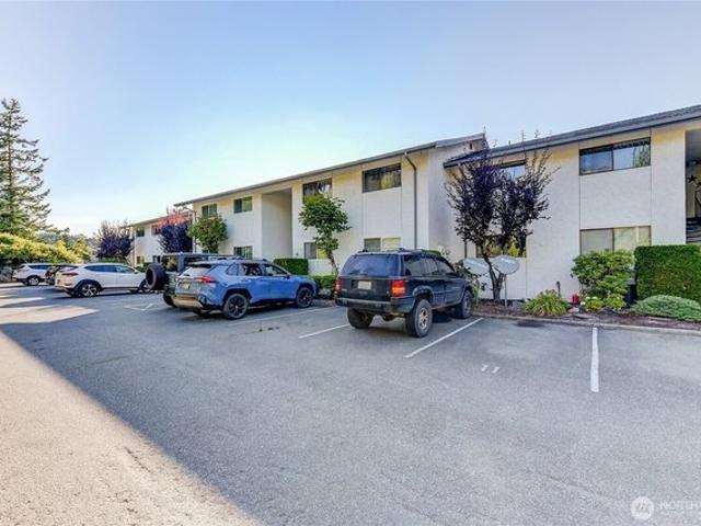 130 E N Camano Dr Unit 8, Camano Island, WA 98282