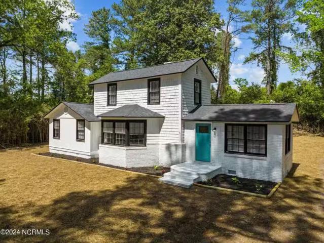 130 E NEW ENGLAND AVE, PINEBLUFF, NC 28373 Single Family Resid.