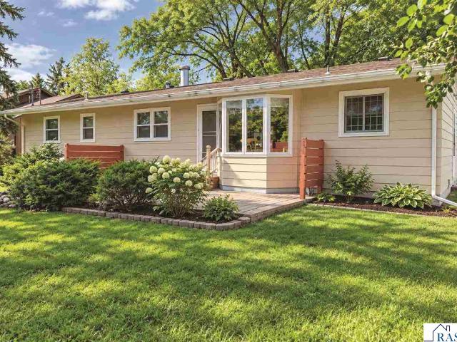 130 Eastwood Dr