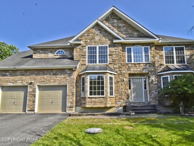130 Estate Dr, East Stroudsburg, PA 18301