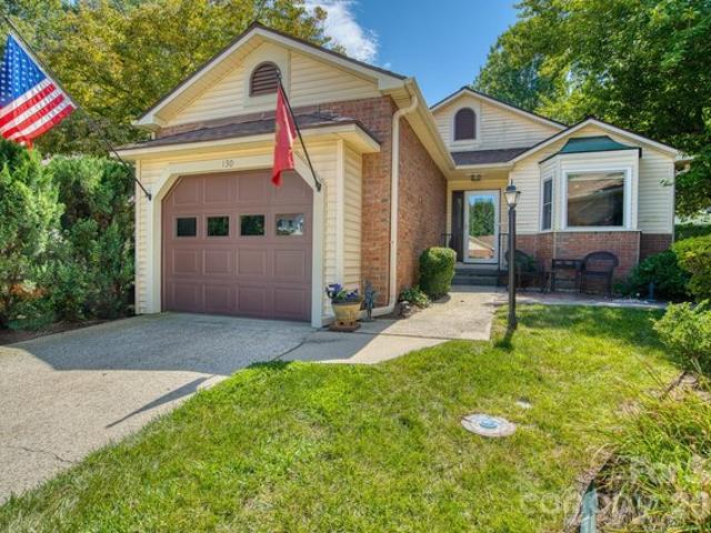 130 Exeter Ct, Hendersonville, NC 28791