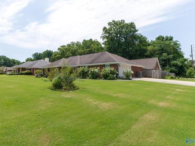 130 Foxridge Dr, Harvest, AL 35749