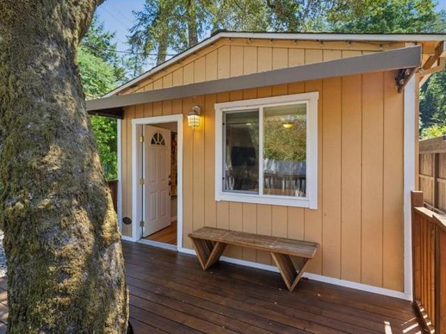 130 Forest Dr, Forest Knolls, CA 94933