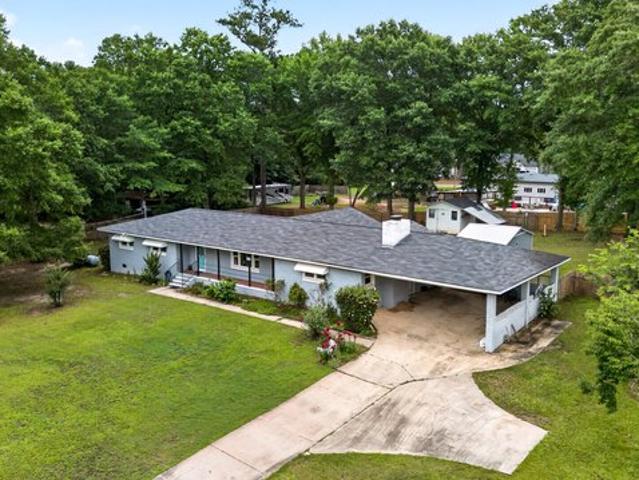 130 Forest Ln, Woodbury, GA 30293