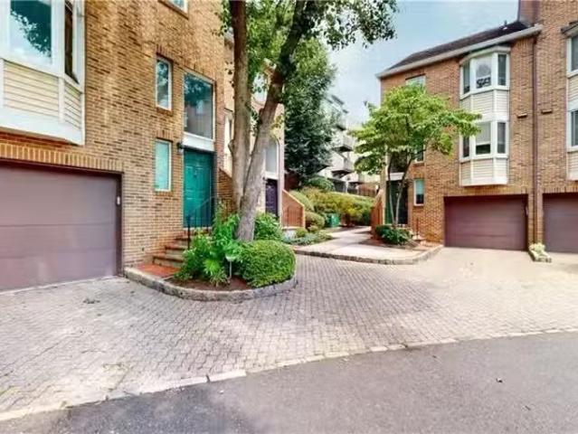 130 Forest Street, 130, Stamford, CT 06901