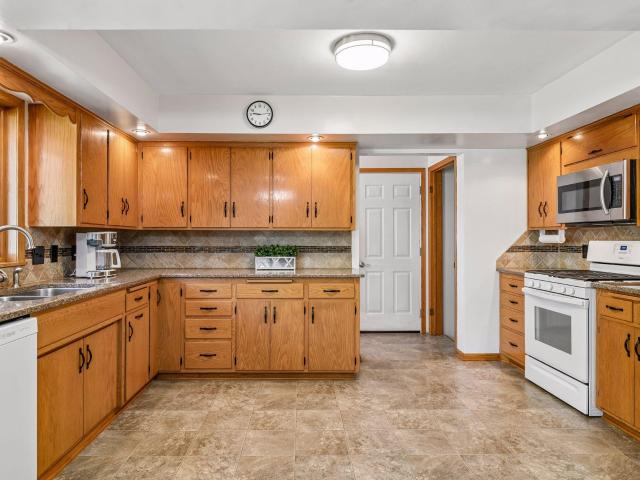 130 Faxon Road S
