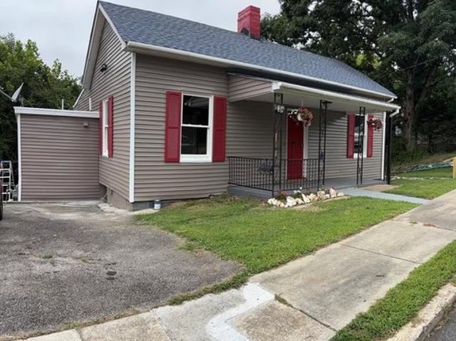 130 Fairfield Ave, Danville, VA 24541