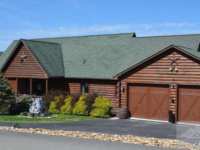 130 Fairway View Dr, Peterstown, WV 24963