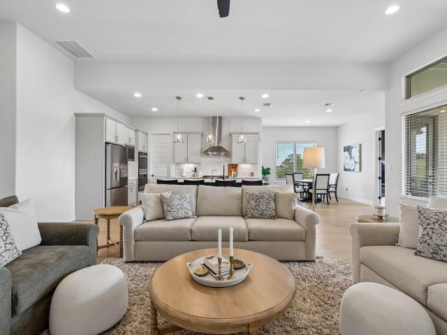 130 Firethorn Loop