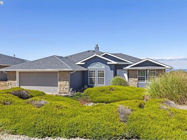 130 Fishing Rock Dr, Depoe Bay, OR 97341