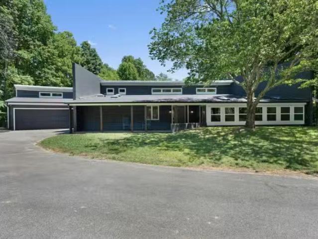 130 KNOBB HILL DR NW, CLEVELAND, TN 37312 Single Family Reside.