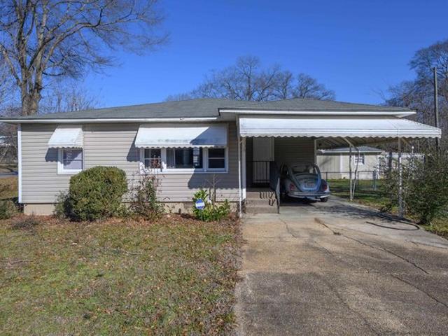 130 Kentwood Ave, Hueytown, AL 35023