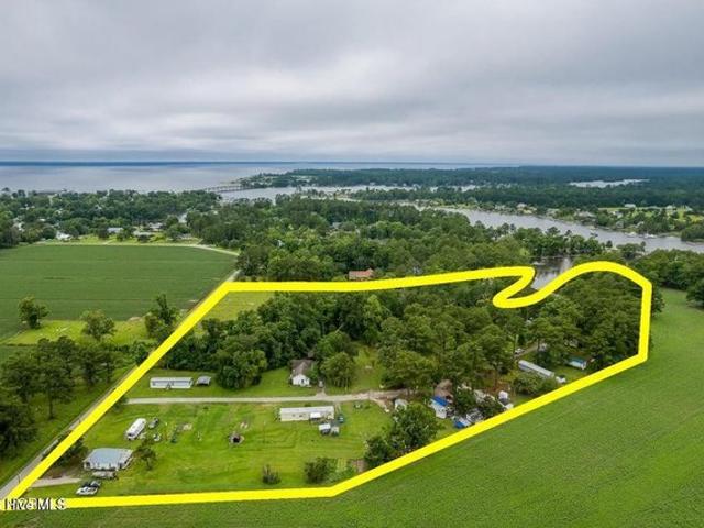 130 Holiday Ln, Oriental, NC 28571