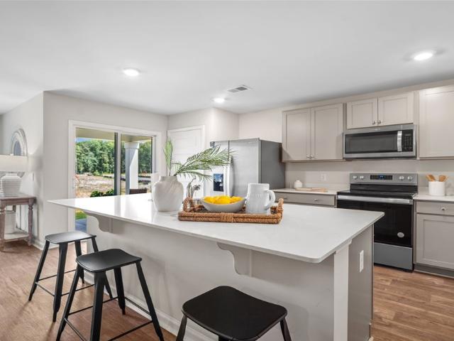 130 Hollingsworth Loop