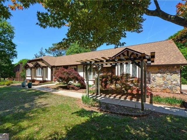 130 Hawn Rd, Fayetteville, GA 30215