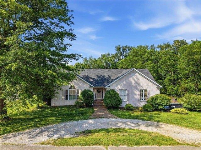 130 Hilldale Ave, Bowling Green, KY 42104