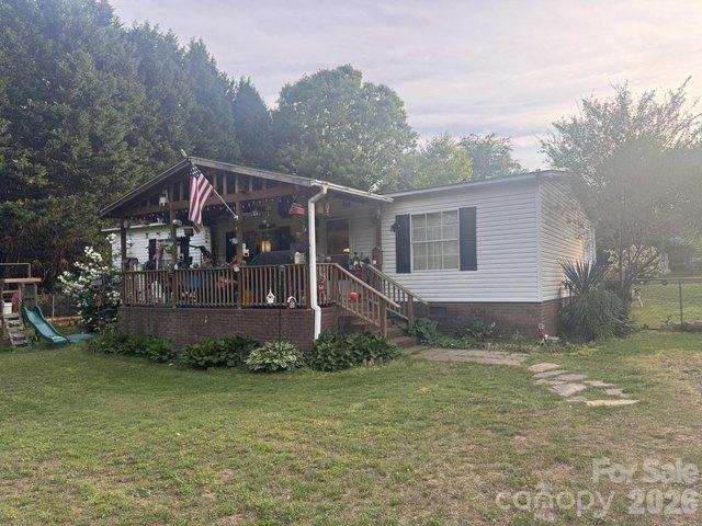 130 Hunterpond Ln, Statesville, NC 28677