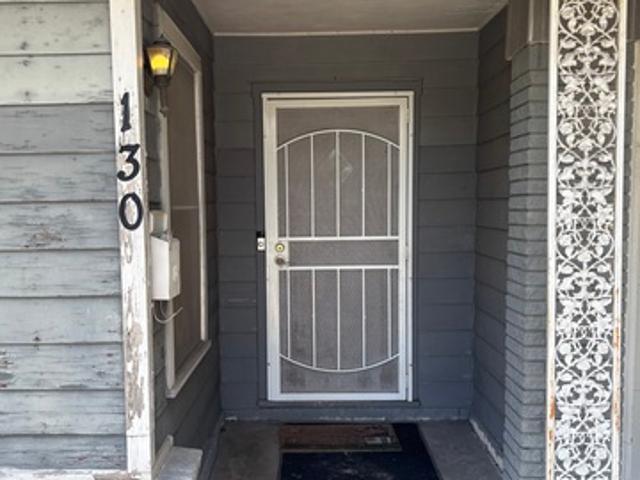 130 Locknere Ln