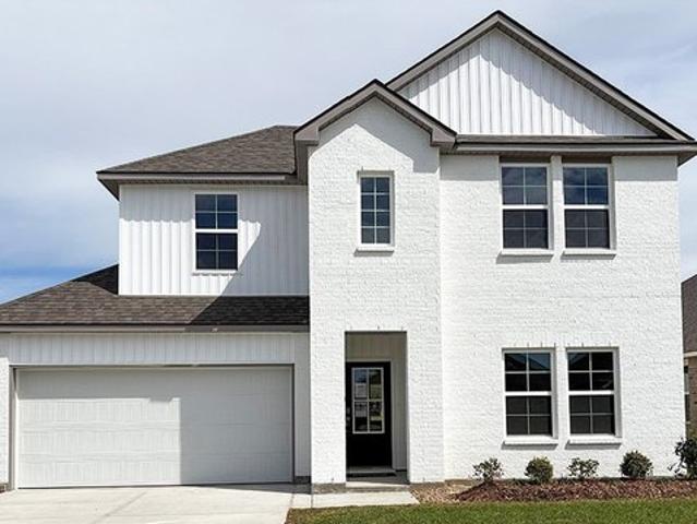 130 Lake Ridge Dr, Broussard, LA 70518